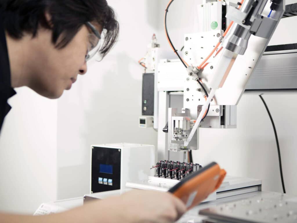 Precision Microdrives – DC motors and mechanisms