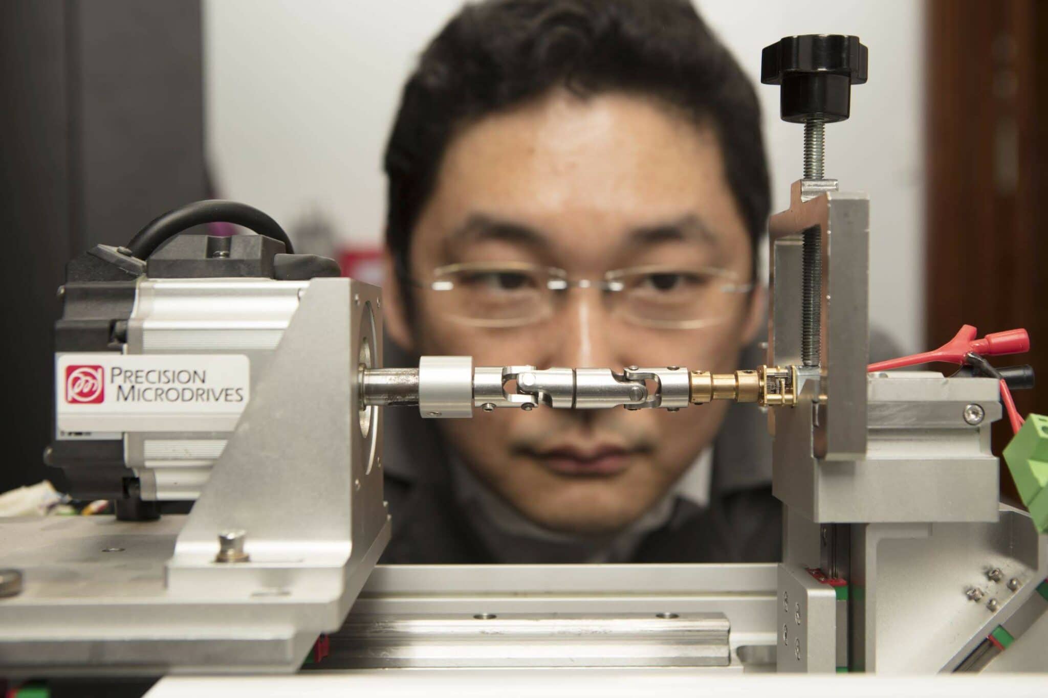 Precision Microdrives – DC motors and mechanisms